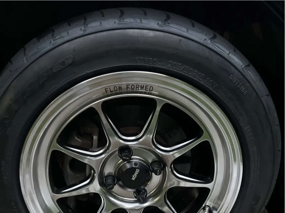 1999 Honda Civic with 15x7.5 35 Konig Countergram and 205/50R15 Nitto ...