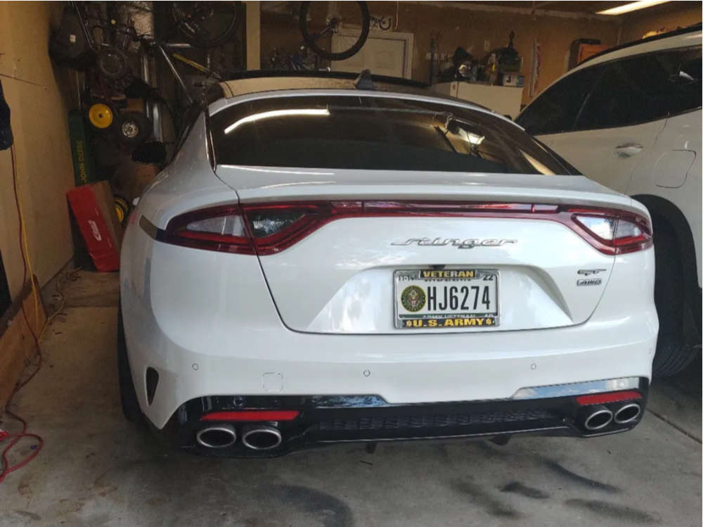2019 Kia Stinger with 20x9 33 Luxxx LFF Lff01 and 245/35R20 Hankook Ventus V12 Evo 2 and ...