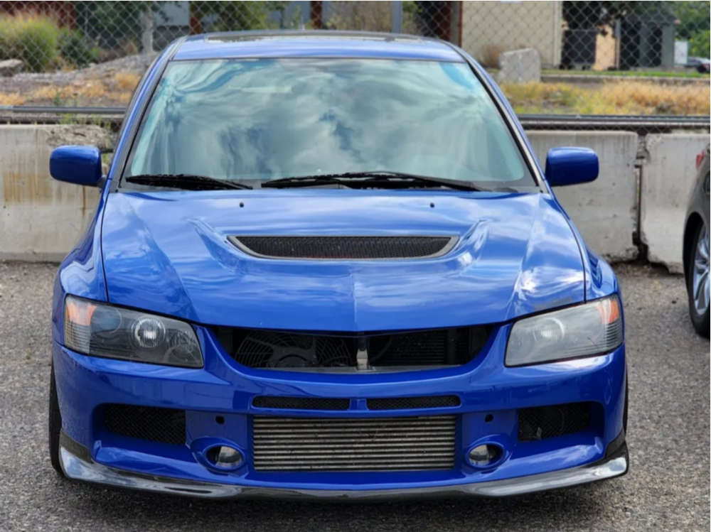 2004 Mitsubishi Lancer with 18x9.5 22 Gram Lights 57dr and 255/35R18 ...