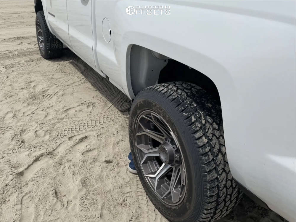 2018 Chevrolet Silverado 1500 with 20x10 -18 4Play 4P80R and 285/55R20 Atturo Trail Blade At and ...