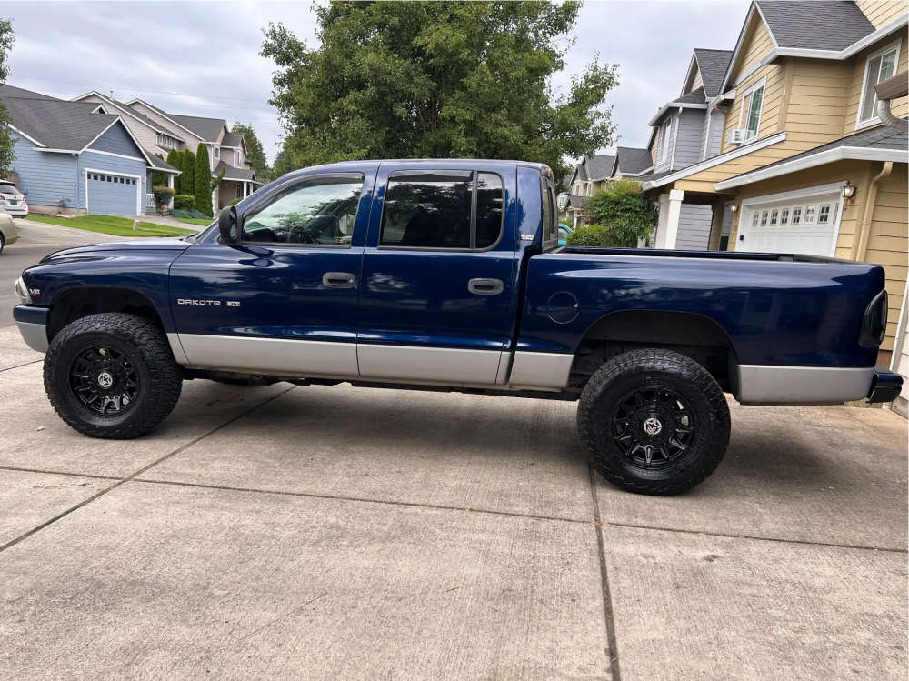 2000 Dodge Dakota with 17x9 -12 Anthem Off-Road Liberty and 265/70R17 ...