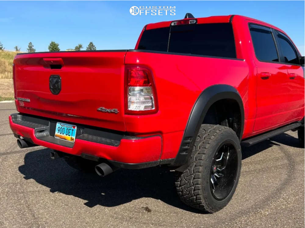 2021 Ram 1500 with 22x12 -44 XD Xd858 and 35/12.5R22 Predator New ...