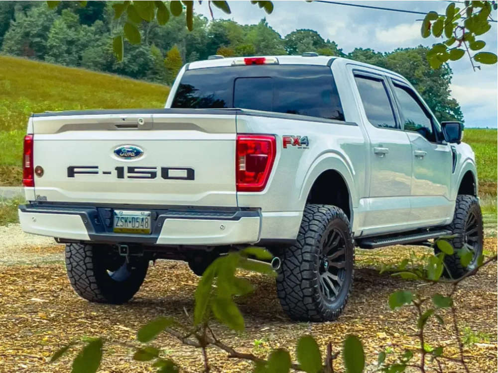 2022 Ford F-150 with 20x9 1 Fuel Blitz and 35/12.5R20 Nitto Ridge ...