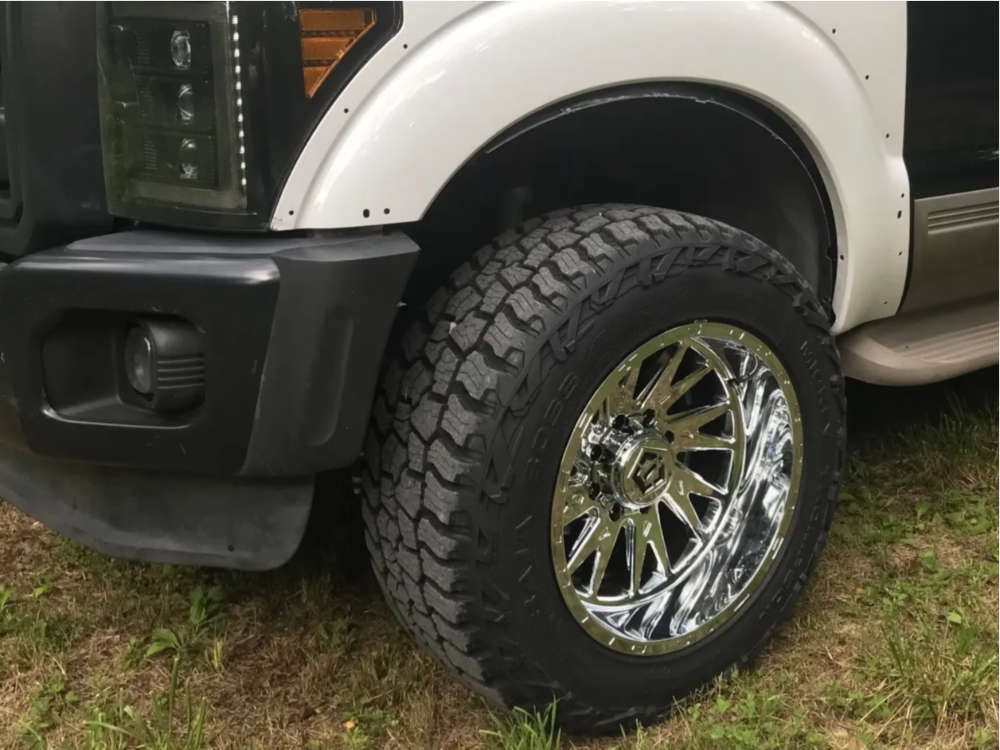 2000 Ford Excursion with 20x12 -44 TIS 547C and 35/12.5R20 Mickey ...