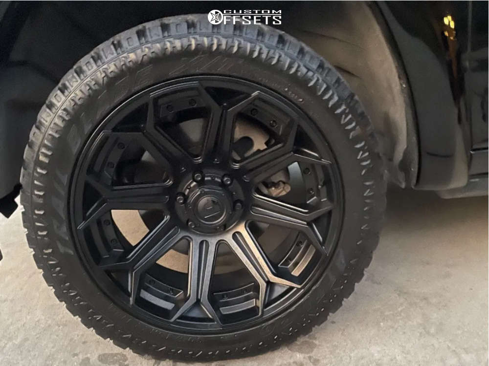 2019 Ram 1500 with 22x10 -18 Fuel Siege and 305/45R22 Atturo Trail ...