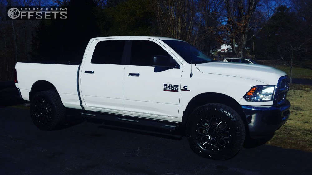 2016 Ram 2500 with 20x9 -12 Helo He879 and 35/11.5R20 Nitto Ridge ...