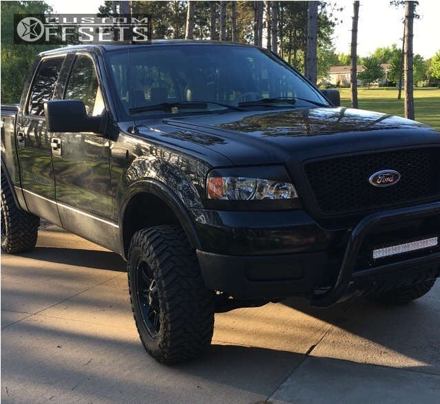 2004 Ford F-150 with 18x9 -12 Mayhem Rampage and 33/12.5R18 Atturo ...