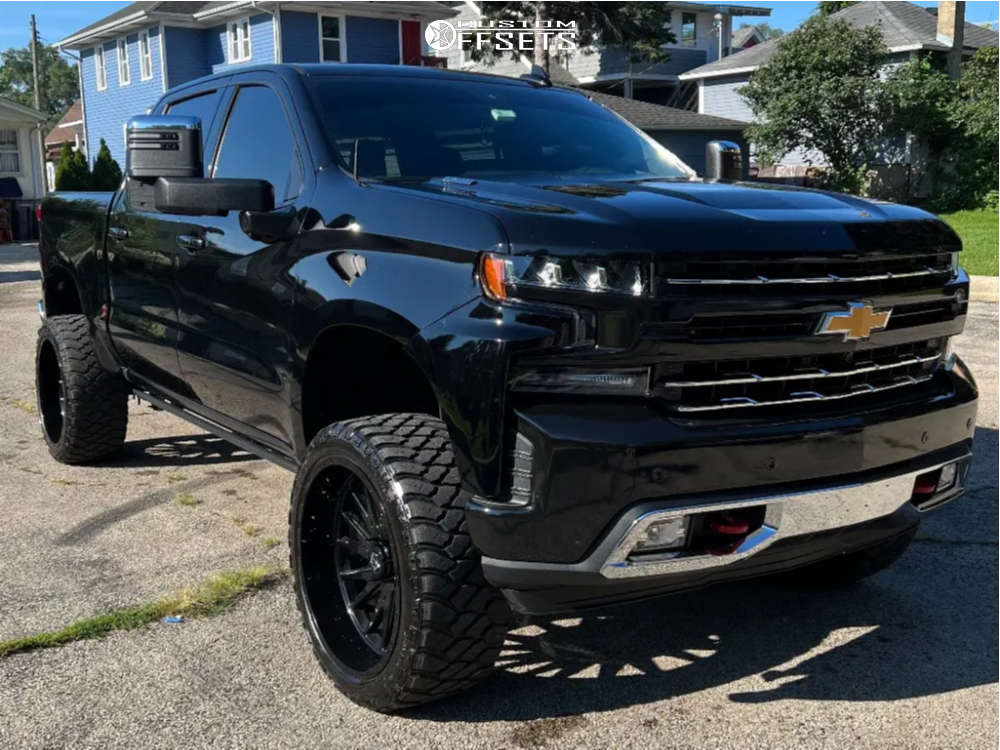 2020 Chevrolet Silverado 1500 with 24x12 -44 TIS 547B and 35/12.5R24 ...