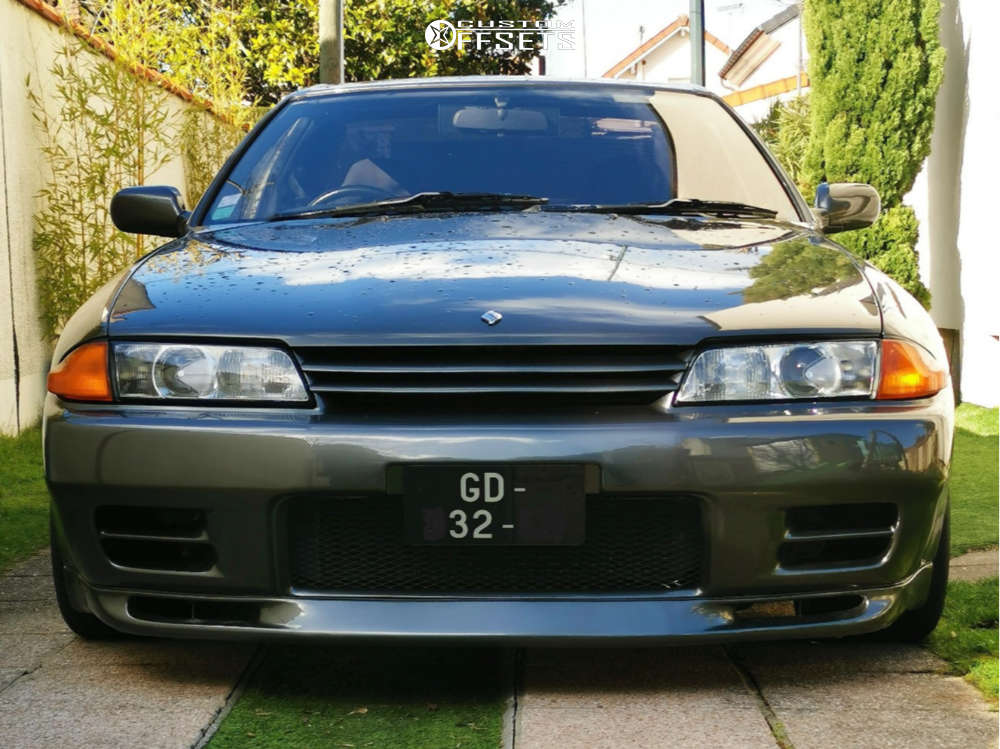 1991 Nissan Skyline with 18x10 24 Panasport G7 C5C and 265/35R18 Yokohama Advan Neova Ad08r and ...