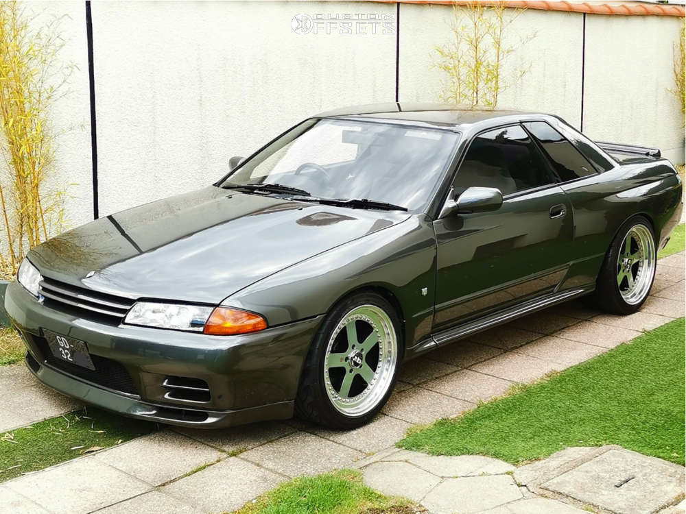1991 Nissan Skyline with 18x10 24 Panasport G7 C5C and 265/35R18 Yokohama Advan Neova Ad08r and ...