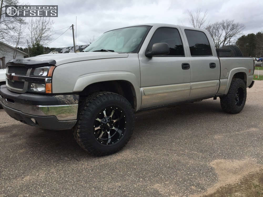 2005 Chevrolet Silverado 1500 with 18x10 -24 Moto Metal Mo970 and 275 ...