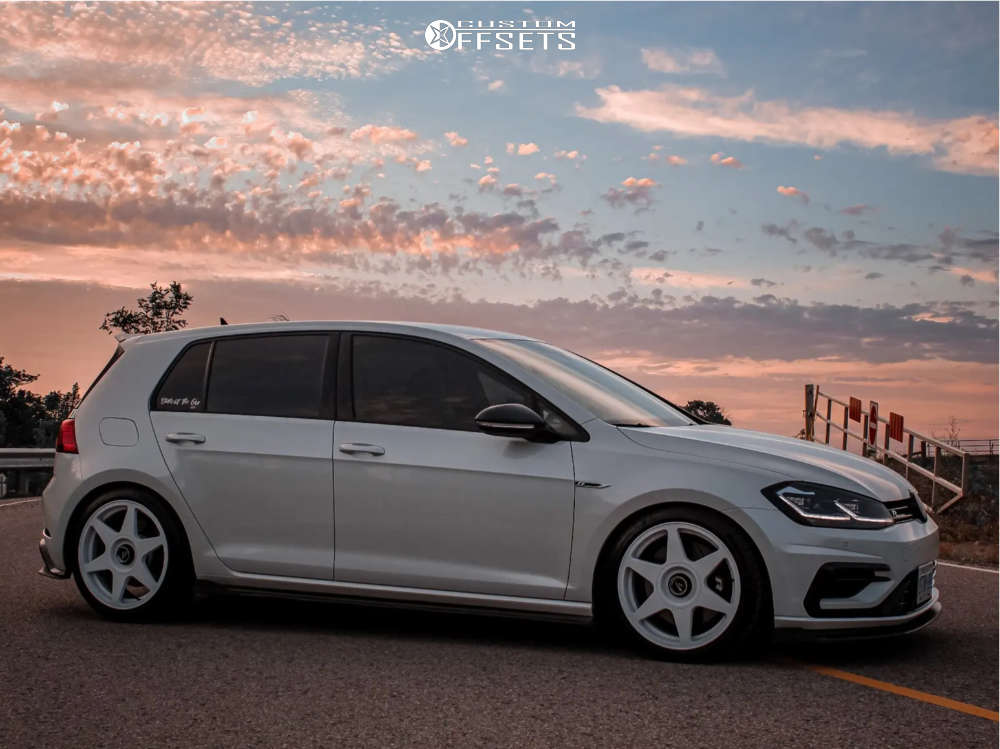 2018 Volkswagen Golf R with 18x8.5 35 Fifteen52 Tarmac Evo and 225 ...