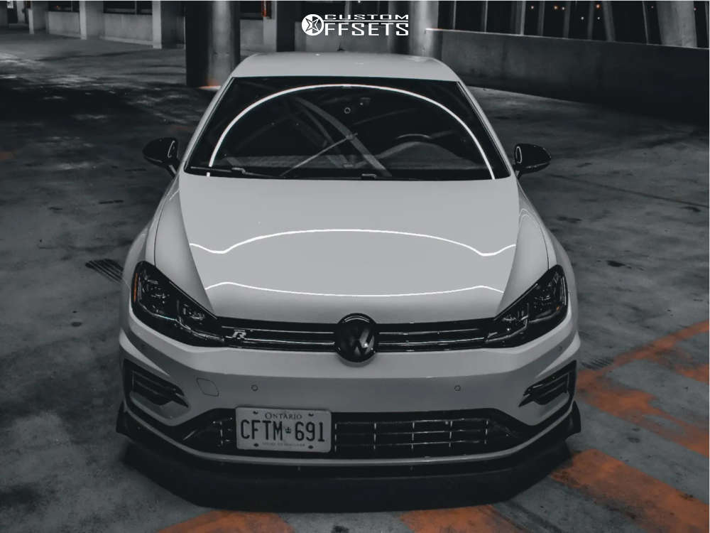 2018 Volkswagen Golf R with 18x8.5 35 Fifteen52 Tarmac Evo and 225 ...