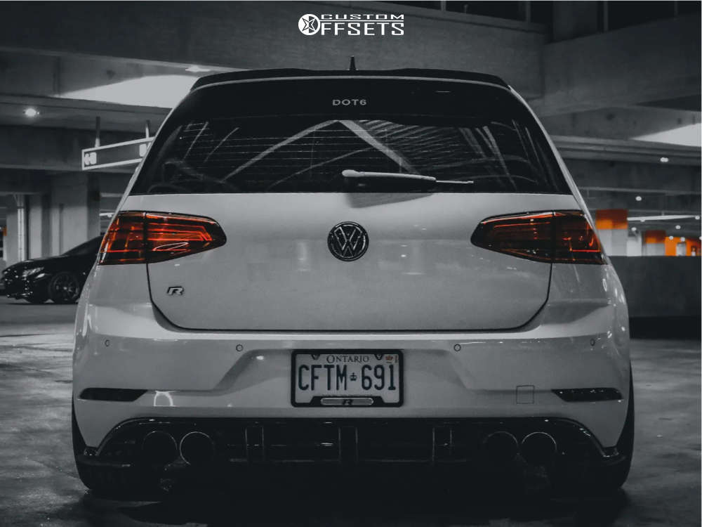 2018 Volkswagen Golf R with 18x8.5 35 Fifteen52 Tarmac Evo and 225 ...