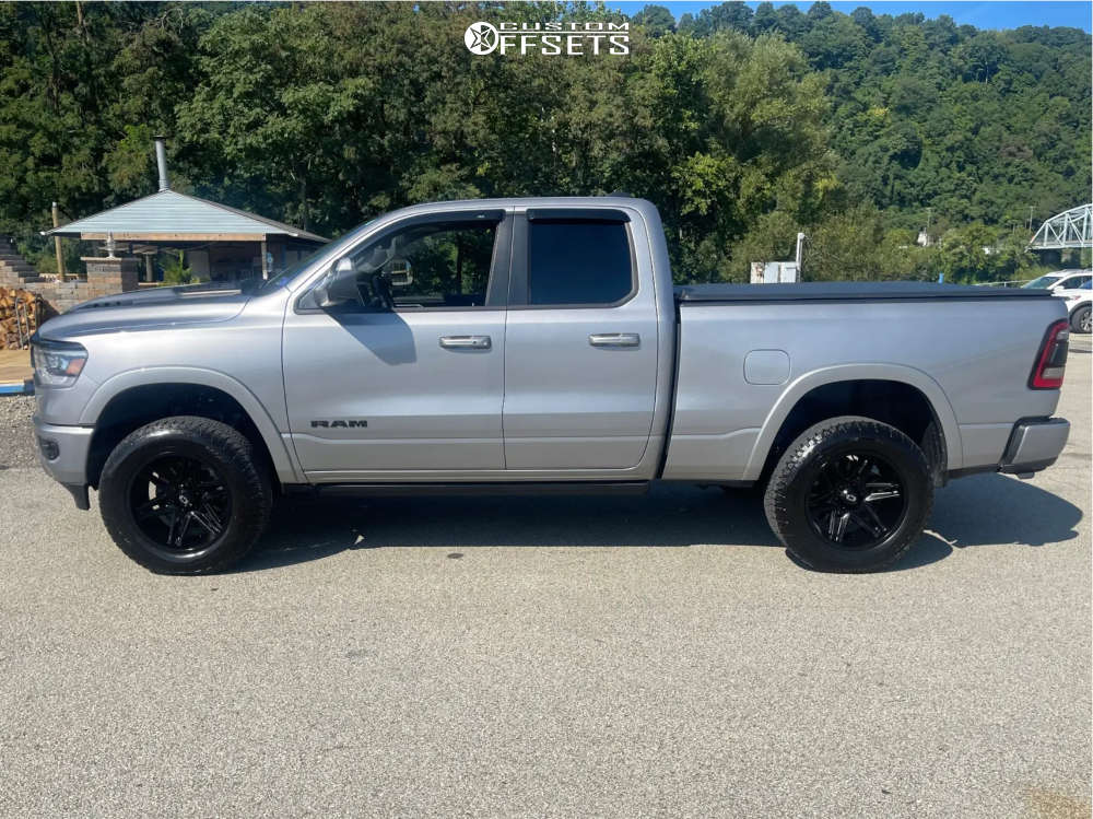 2021 Ram 1500 with 20x10 -25 Vision Razor and 275/60R20 Goodyear ...