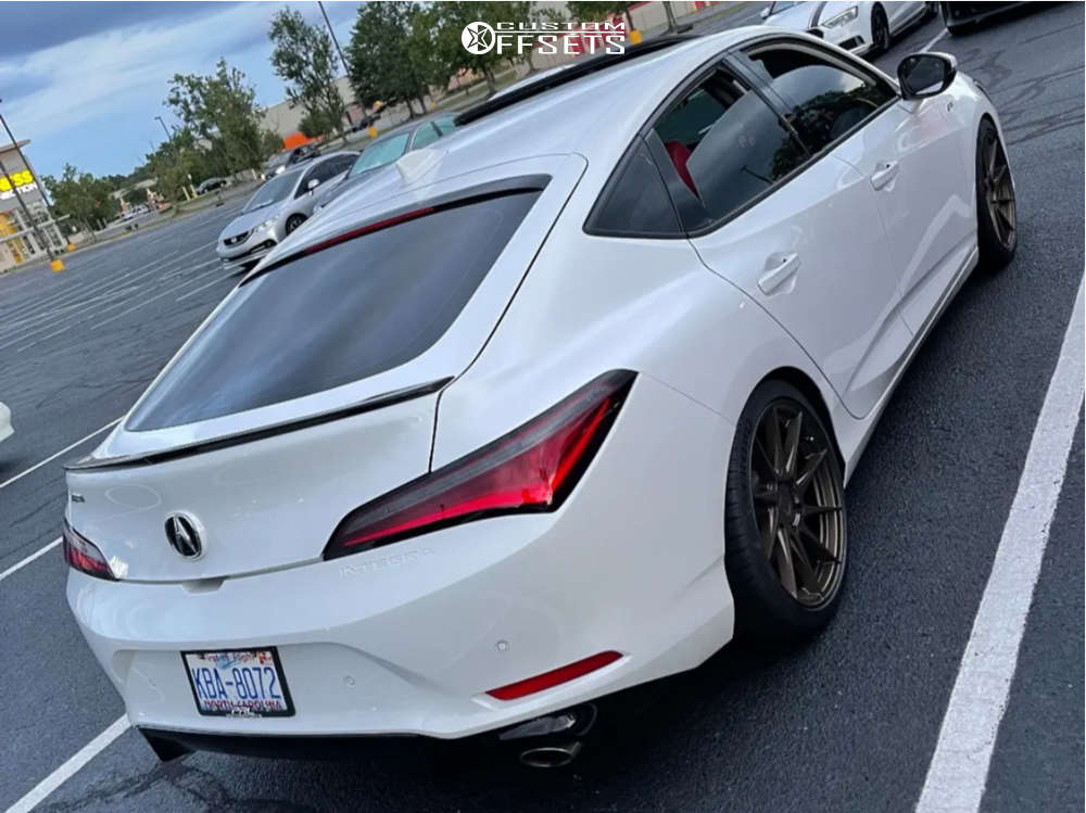 2023 Acura Integra with 18x8.5 35 Aodhan Ah09 and 245/35R18 Michelin ...