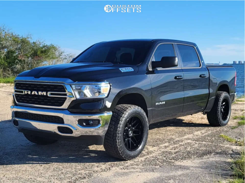 2022 Ram 1500 with 20x10 -25 Motiv Offroad Magnus and 305/55R20 Nitto ...