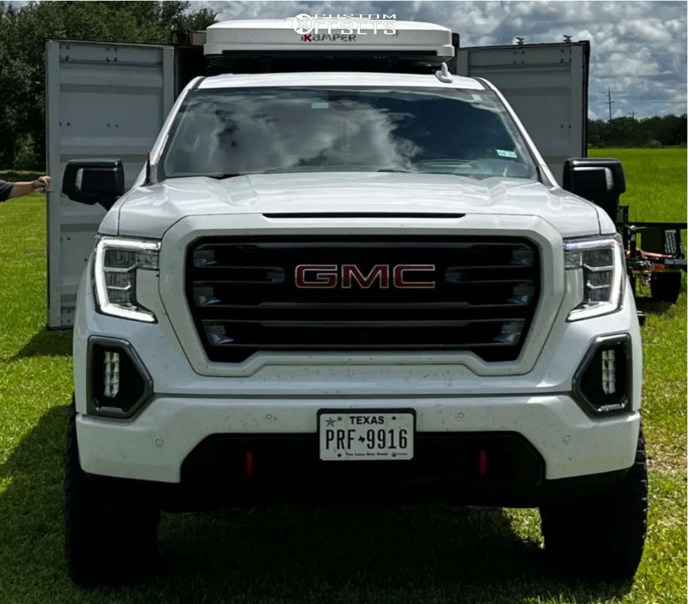 2021 GMC Sierra 1500 with 18x9 -12 Method Mr305 and 275/70R18 Mickey ...