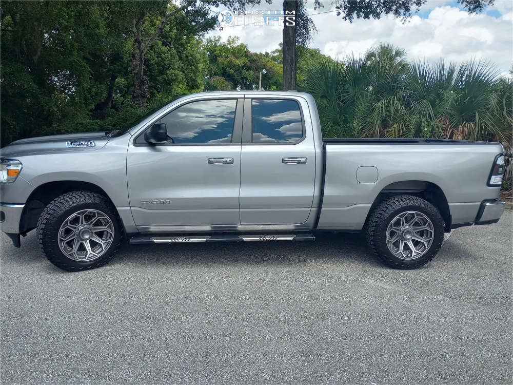 2020 Ram 1500 with 20x10 -18 4Play 4P80R and 275/60R20 Radar Renegade ...