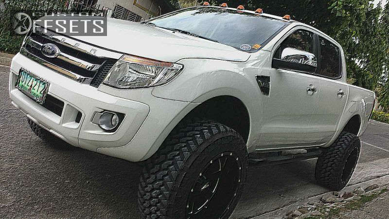 2013 Ford F-150 with 20x12 -44 Moto Metal MO962 and 35/12.5R20 Super ...