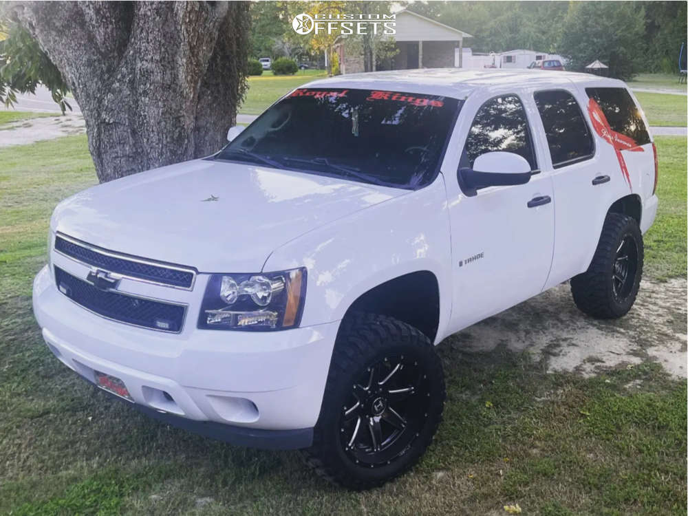 2008 Chevrolet Tahoe with 20x9 12 Hostile Alpha and 33/12.5R20 Comforser Cf3000 and Leveling Kit ...