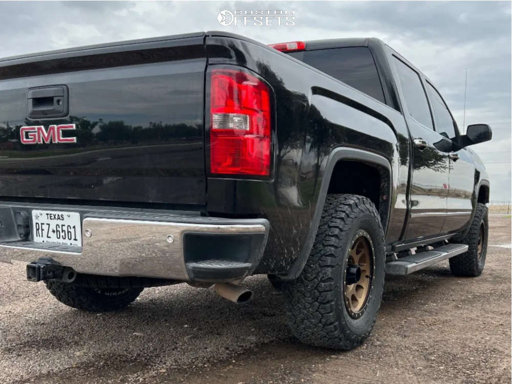 2015 GMC Sierra 1500 with 17x8.5 0 Method Mr305 and 305/65R17 ...