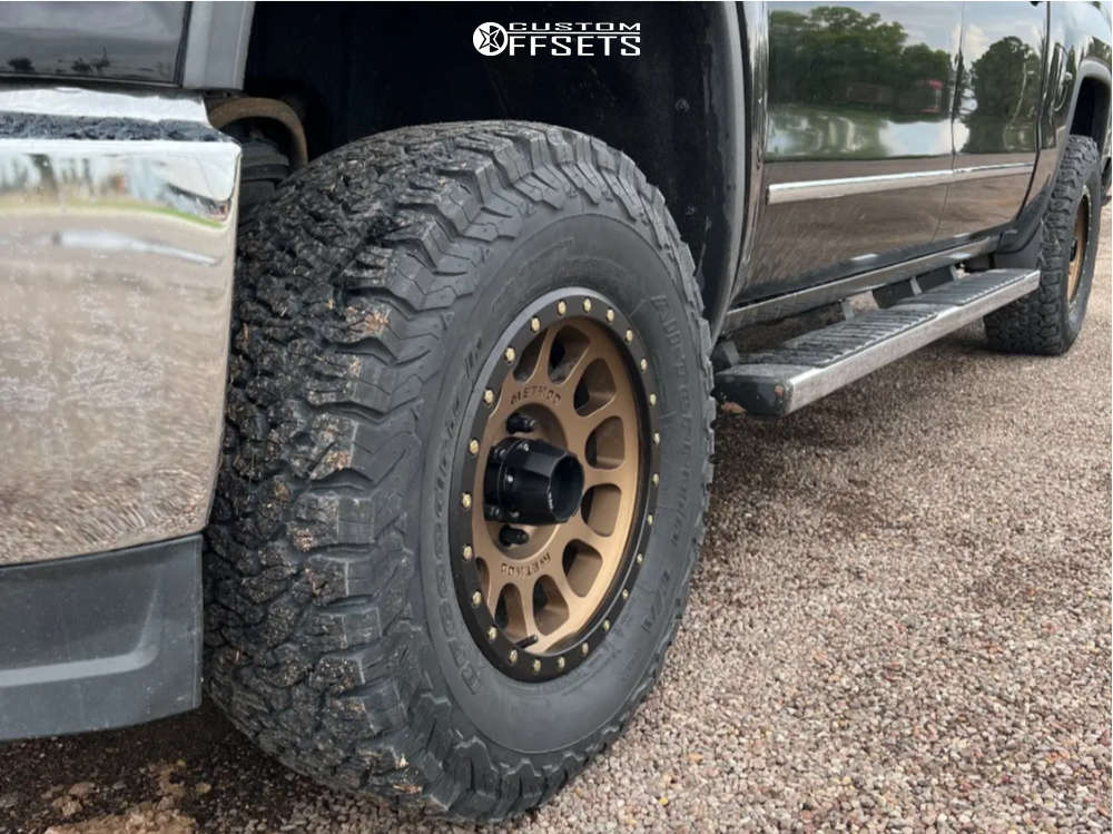 2015 GMC Sierra 1500 with 17x8.5 0 Method Mr305 and 305/65R17 ...