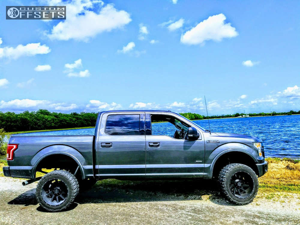 2016 Ford F-150 with 20x12 -44 Raceline Twist and 33/12.5R20 Federal ...