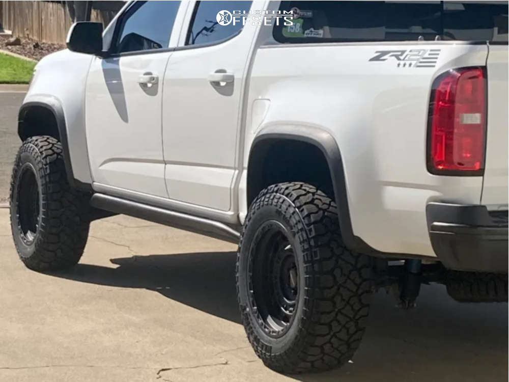 2018 Chevrolet Colorado with 18x9.5 -18 Vision Tactical and 275/70R18 ...