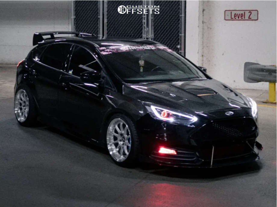 2017 Ford Focus with 18x9.5 35 ESR Cs12 and 245/35R18 Nitto Nt555 G2 ...