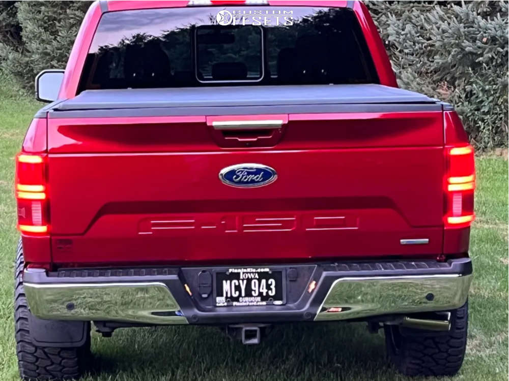 2018 Ford F-150 with 20x10 -18 Moto Metal Mo986 and 285/55R20 AMP ...