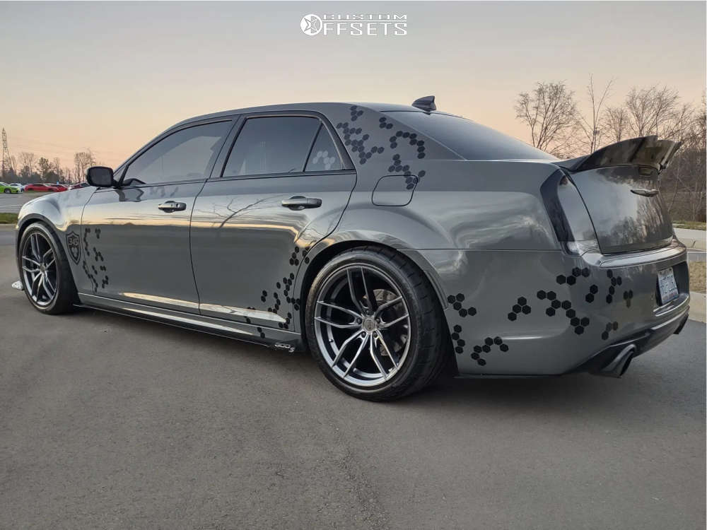 2017 Chrysler 300 with 20x9 18 Niche Vosso and 275/40R20 Firestone Firehawk Indy 500 and ...