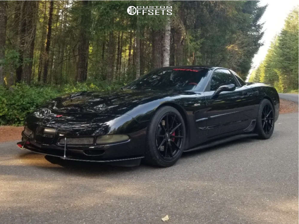 2004 Chevrolet Corvette with 18x10.5 54 Flow One Race Spec F4 and 275 ...