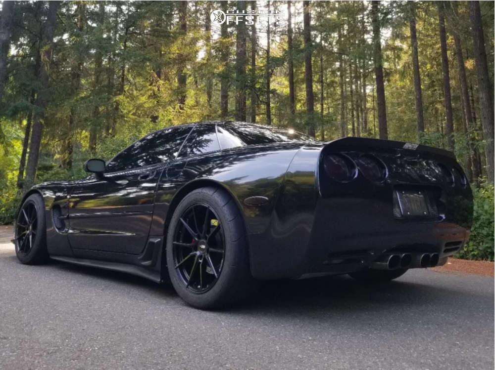 2004 Chevrolet Corvette with 18x10.5 54 Flow One Race Spec F4 and 275 ...