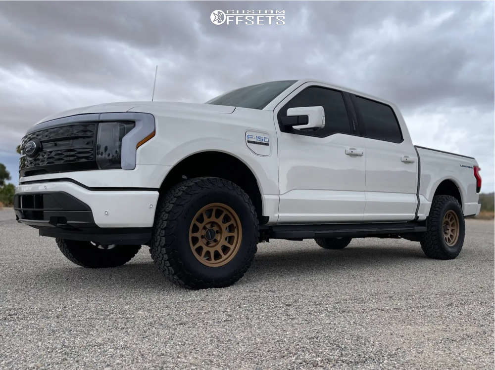 2022 Ford F-150 with 17x8.5 0 Method Mr703 and 285/75R17 BFGoodrich All ...