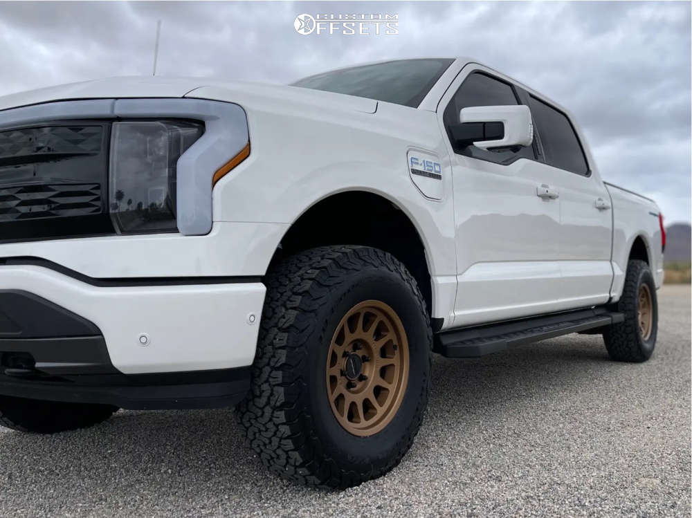2022 Ford F-150 with 17x8.5 0 Method Mr703 and 285/75R17 BFGoodrich All ...
