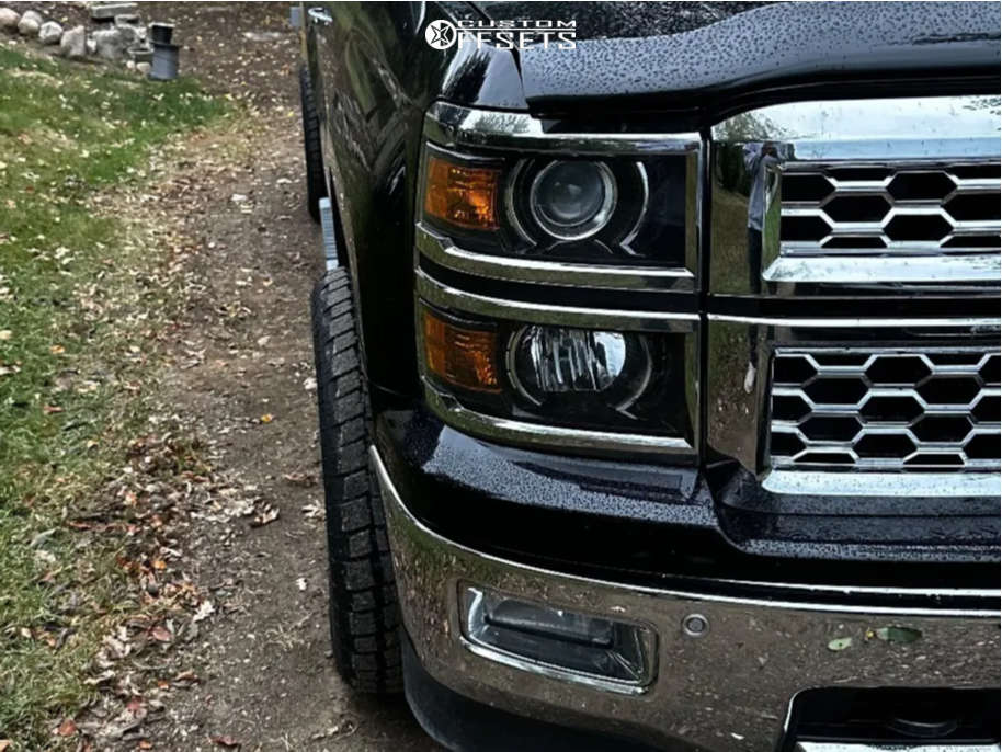 2014 Chevrolet Silverado 1500 with 20x10 -18 XD XD844 and 285/50R20 ...