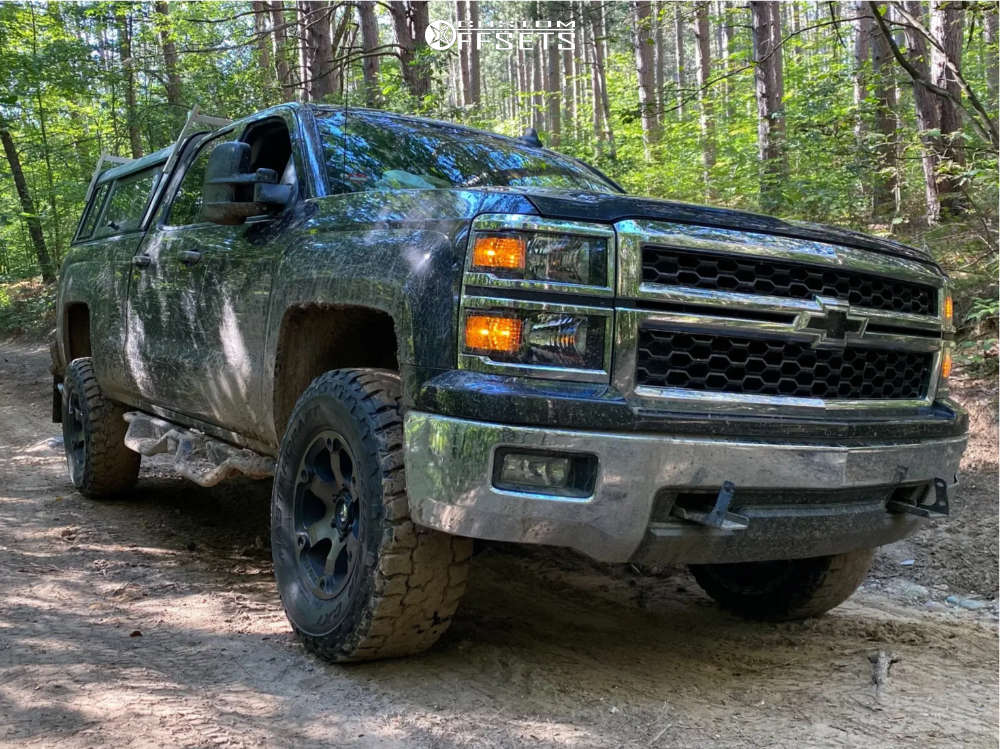 2015 Chevrolet Silverado 1500 with 17x9 -12 Fuel Beast and 295/70R17 ...