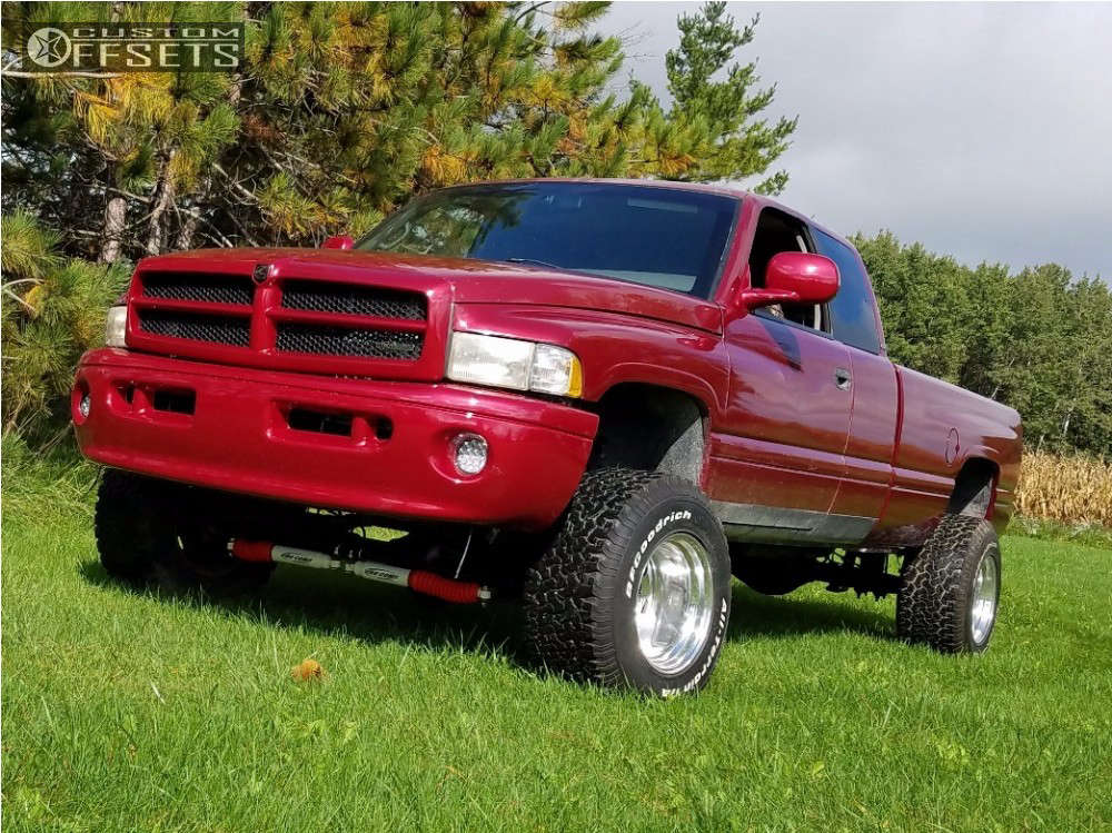 1996 Dodge Ram 2500 with 16.5x12 -76 Weld Racing Roadhawk and 33/12 ...