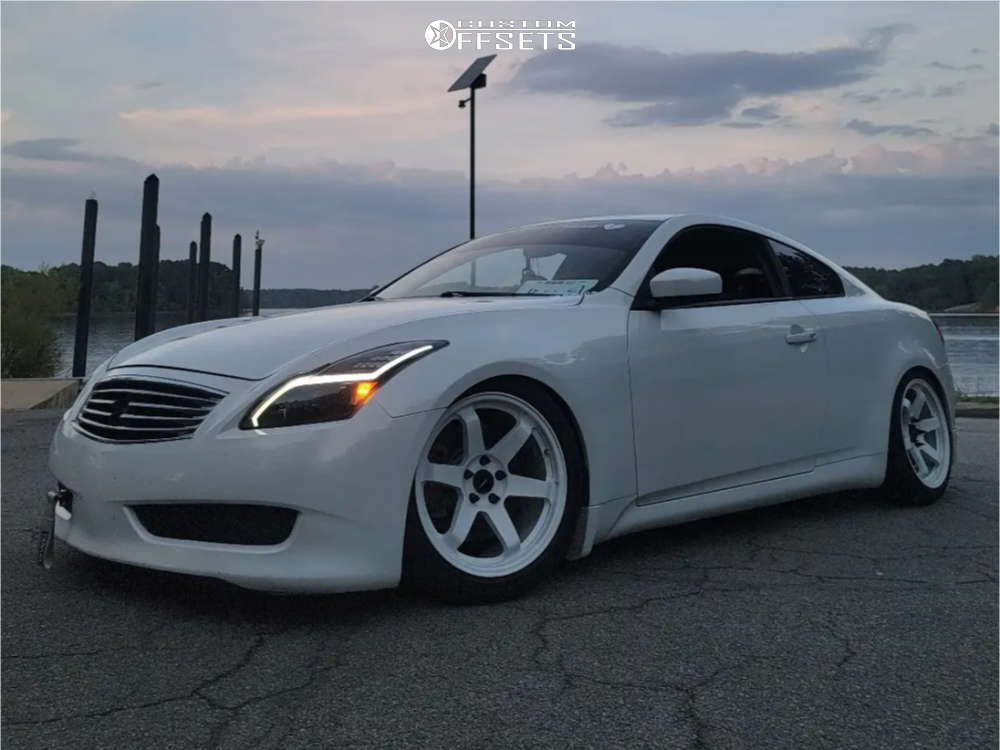 2010 INFINITI G37 with 18x9.5 35 AVID1 Av6 and 235/45R18 Vercelli ...