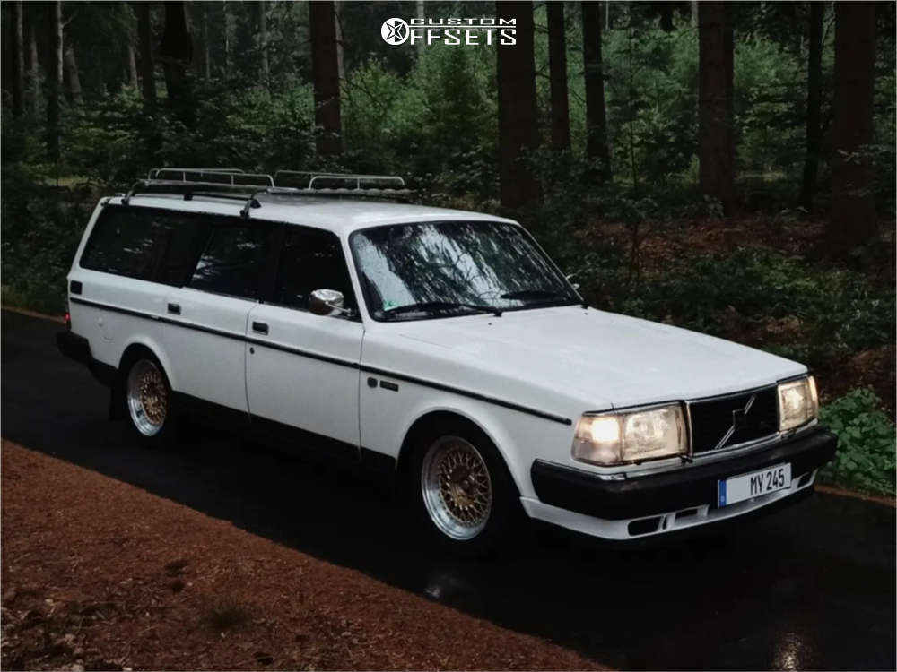 Stanced Volvo 240 Wagon