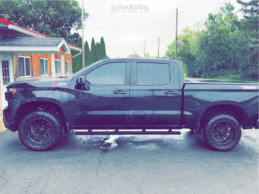 2019 Chevrolet Silverado 1500 with 20x10 -19 TIS 553B and 33/12.5R20 ...