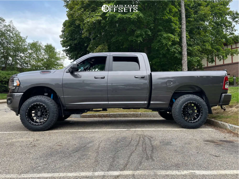 2020 Ram 2500 with 20x12 -52 Method Nv and 35/12.5R20 Toyo Tires Open ...