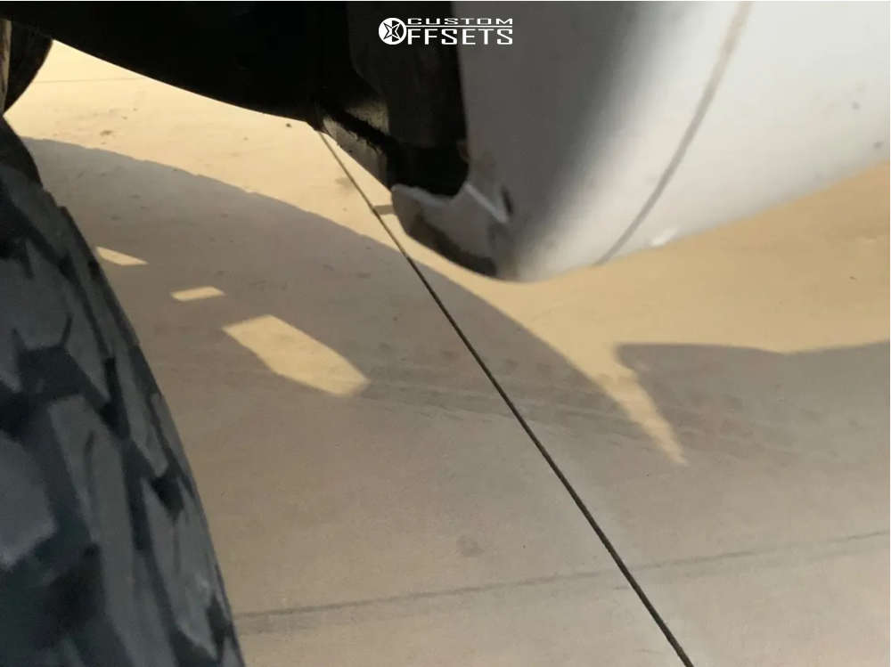 2013 Toyota Tacoma with 22x12 -51 Vision Razor and 305/40R22 Venom ...