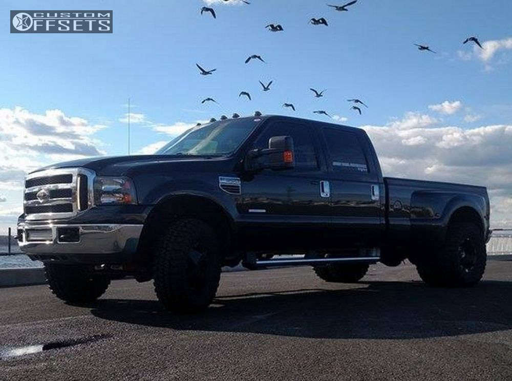 2006 Ford F-350 Super Duty with 17x6 111 XD Rockstar Dually and 35/12 ...