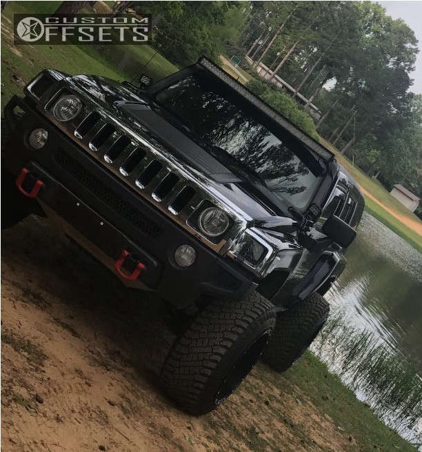 2007 Hummer H3 with 20x14 -76 Fuel Hostage and 33/12.5R20 Atturo Trail ...