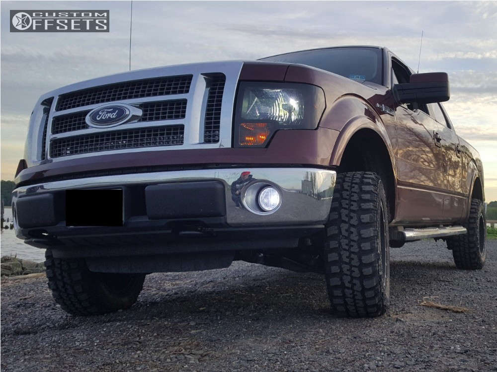 2010 Ford F-150 with 18x9 0 Pro Comp Series 31 and 275/65R18 Federal ...