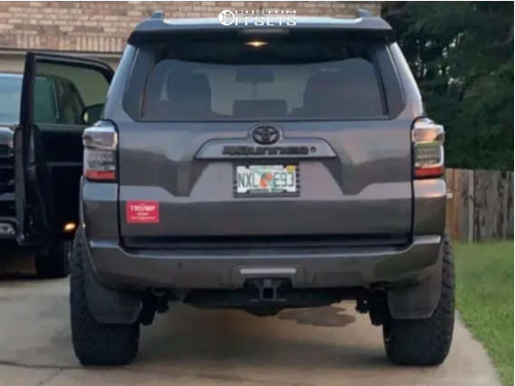 2018 Toyota 4Runner with 20x12 -44 Motiv Offroad Millenium and 33/12 ...