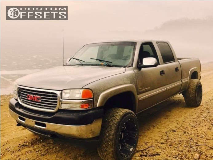 2002 GMC Sierra 2500 HD with 20x12 -44 Moto Metal Mo975 and 305/50R20 ...