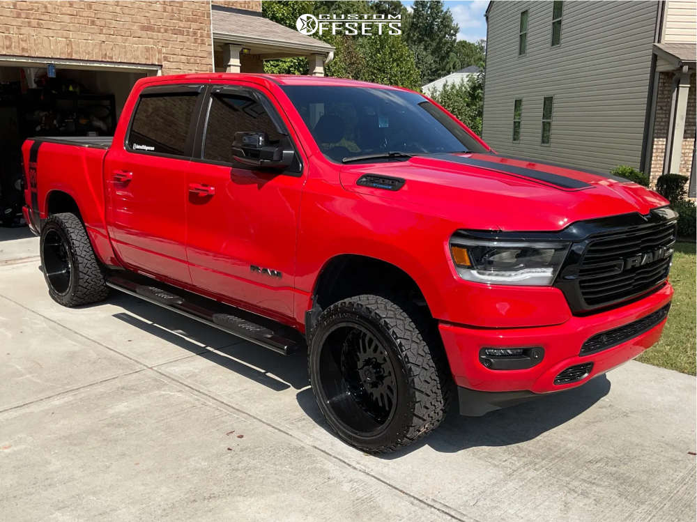 2021 Ram 1500 with 22x12 -44 TIS 561B and 33/12.5R22 Venom Power Terra Hunter X/t and Suspension ...